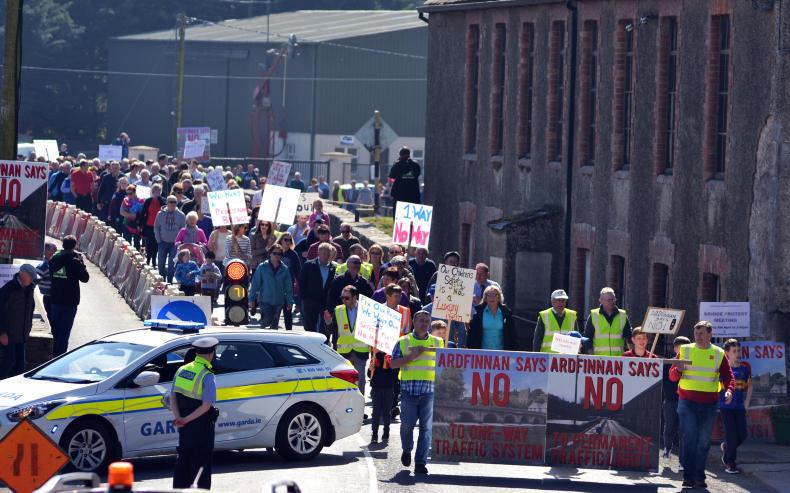 In pictures: farmers join protest against one-way bridge plan - Free