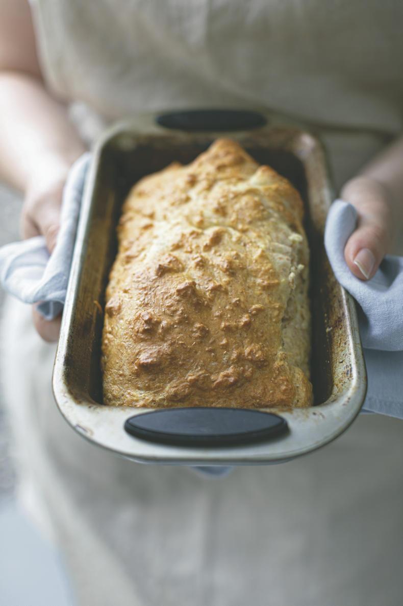 ICA Book of Bread and Baking: made with love - Premium
