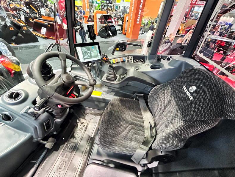 New cab for third-gen Schaffer 8620 T and 9640 T models - Free